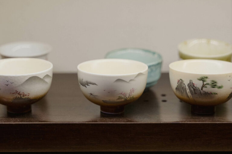 Japanese Ceramics—The Art of Shape and Color - Sakuraco