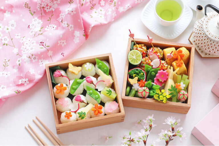 Hanami Snacks: A Guide to Cherry Blossom Picnics - Sakuraco