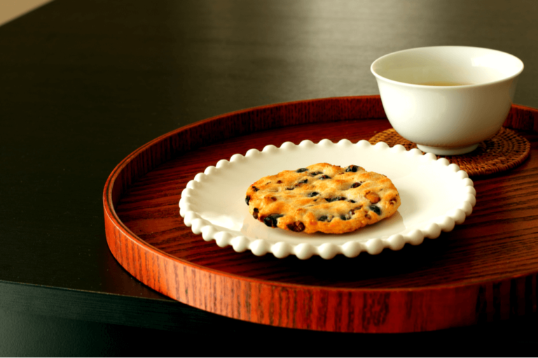 Japanese Rice Snacks: The Best That You Need to Try - Sakuraco