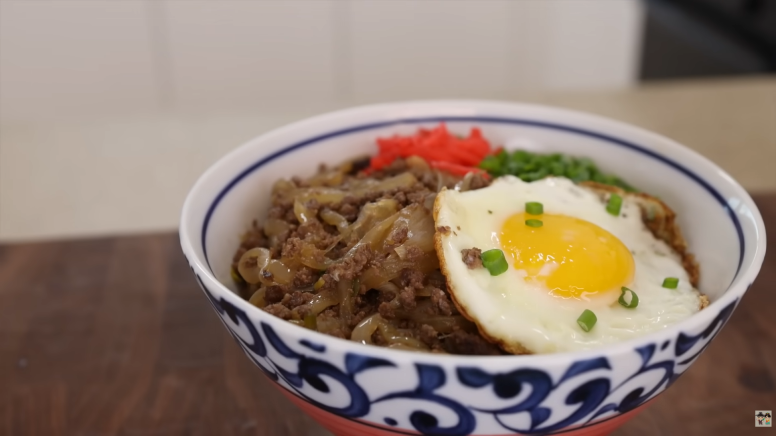 Aaron and Claire Show Us How to Make Gyudon! - Sakuraco